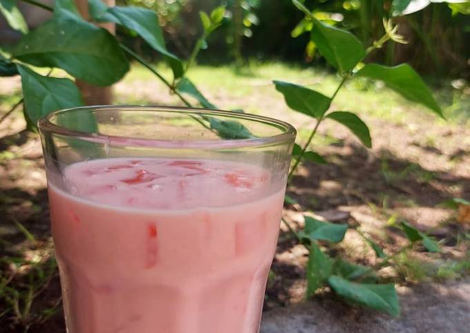 Resep Es Coco Pandan Creamy oleh Kartikasari Kh - Cookpad