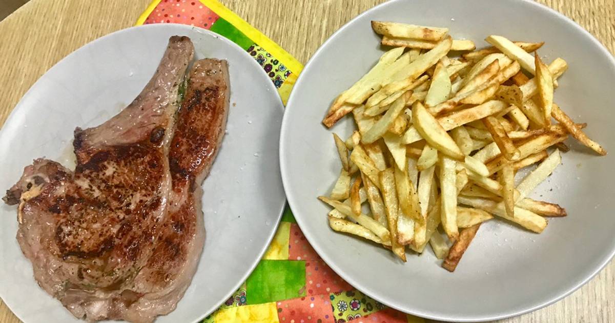Chuletón con patatas fritas Receta de Noemí Rodríguez- Cookpad