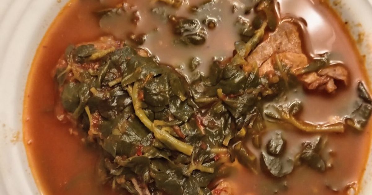 Espinazo De Puerco Con Verdolagas Receta de Yazmín MeLO- Cookpad