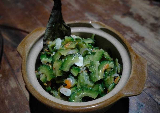 Resep Oseng pare pait oleh Widya Prastiwi - Cookpad