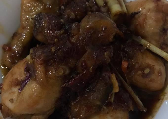 Resep Ayam Bumbu Kecap oleh bilqis atika - Cookpad