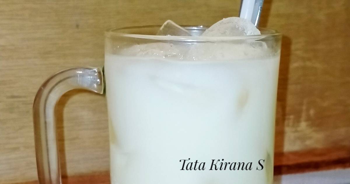 Resep Es Susu Segar Murni Khas Solo oleh Tatta Manyund - Cookpad