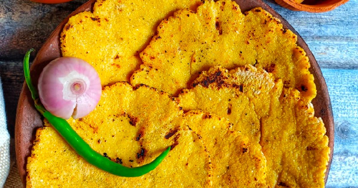 Makke Di Roti/ Makai Roti Recipe by spicequeen - Cookpad