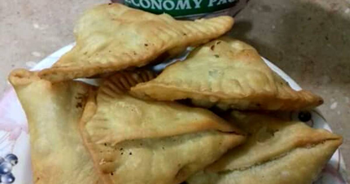 Aalu k Samosay Recipe by Hina Ibrahim - Cookpad