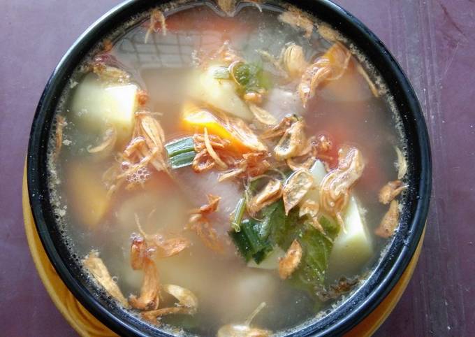 Resep Sop kentang ekor babi. (non halal) oleh Elly Ching - Cookpad