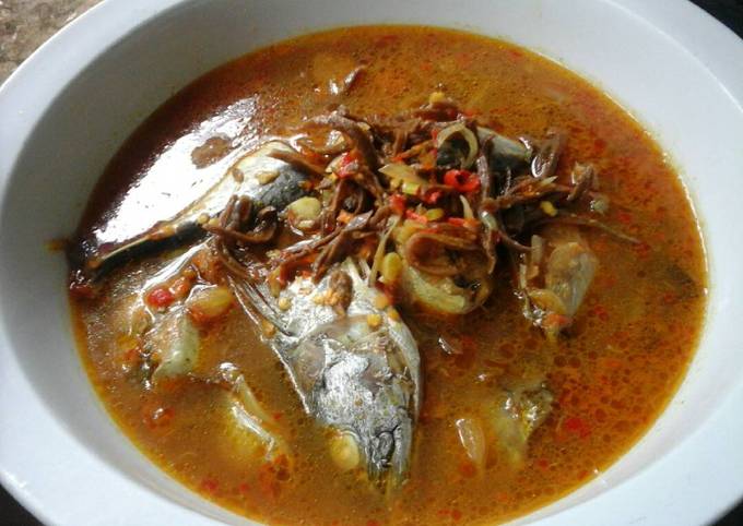 Resep Bau peapi mandar (ikan rebus) oleh ArNiez Humaira - Cookpad