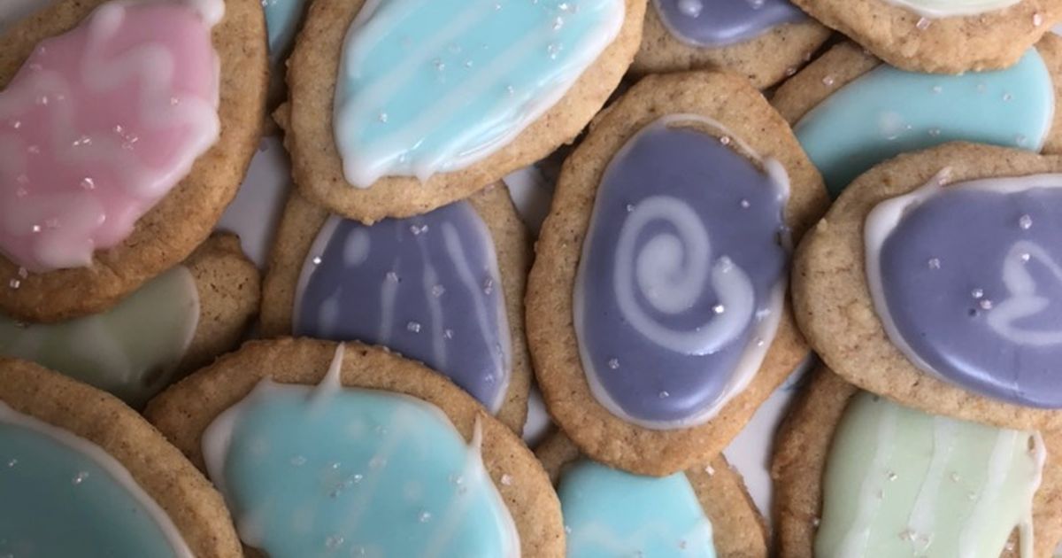 Iced Easter Biscuits Recipe by Beth Harper - Cookpad