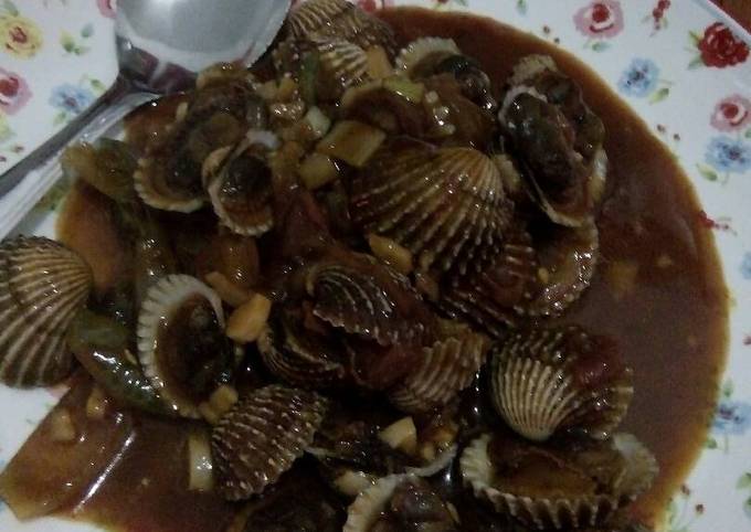 Resep Kerang asam manis pyedasss oleh Desi Firnanda - Cookpad