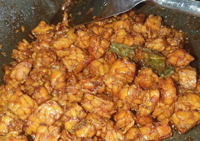 Resep Orek tempe kecap so simple oleh Raras Rumairah - Cookpad