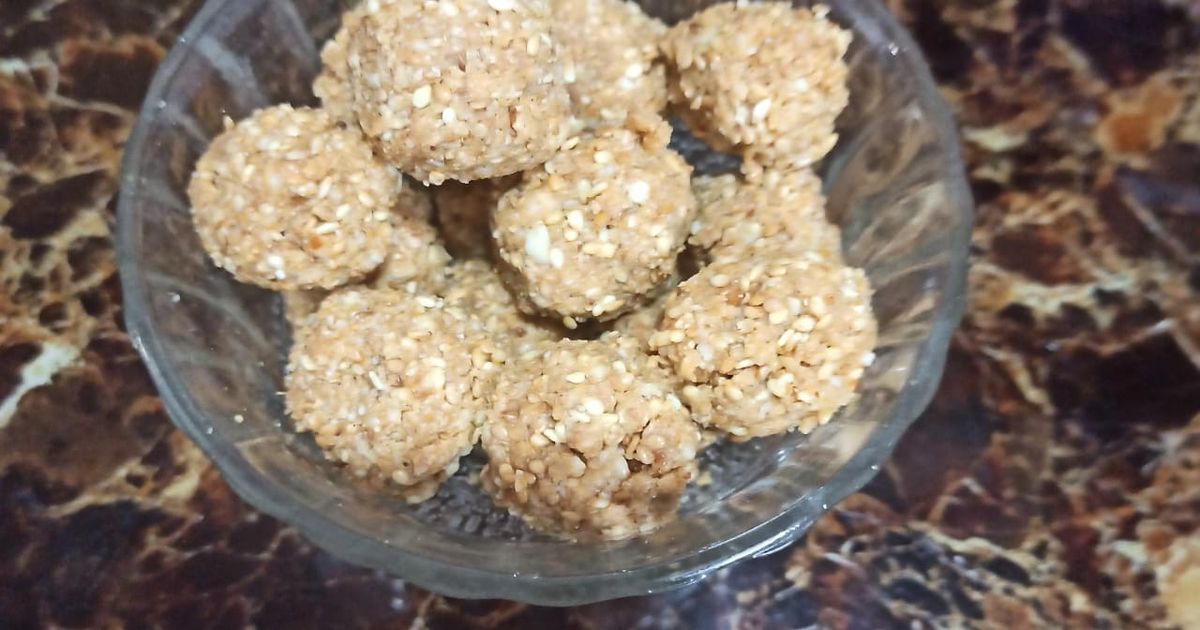 Til Gur Ladoo Recipe by Sakshi Gupta - Cookpad