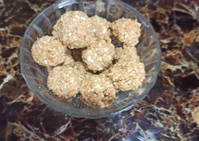 Til gur ladoo Recipe by Sakshi Gupta - Cookpad