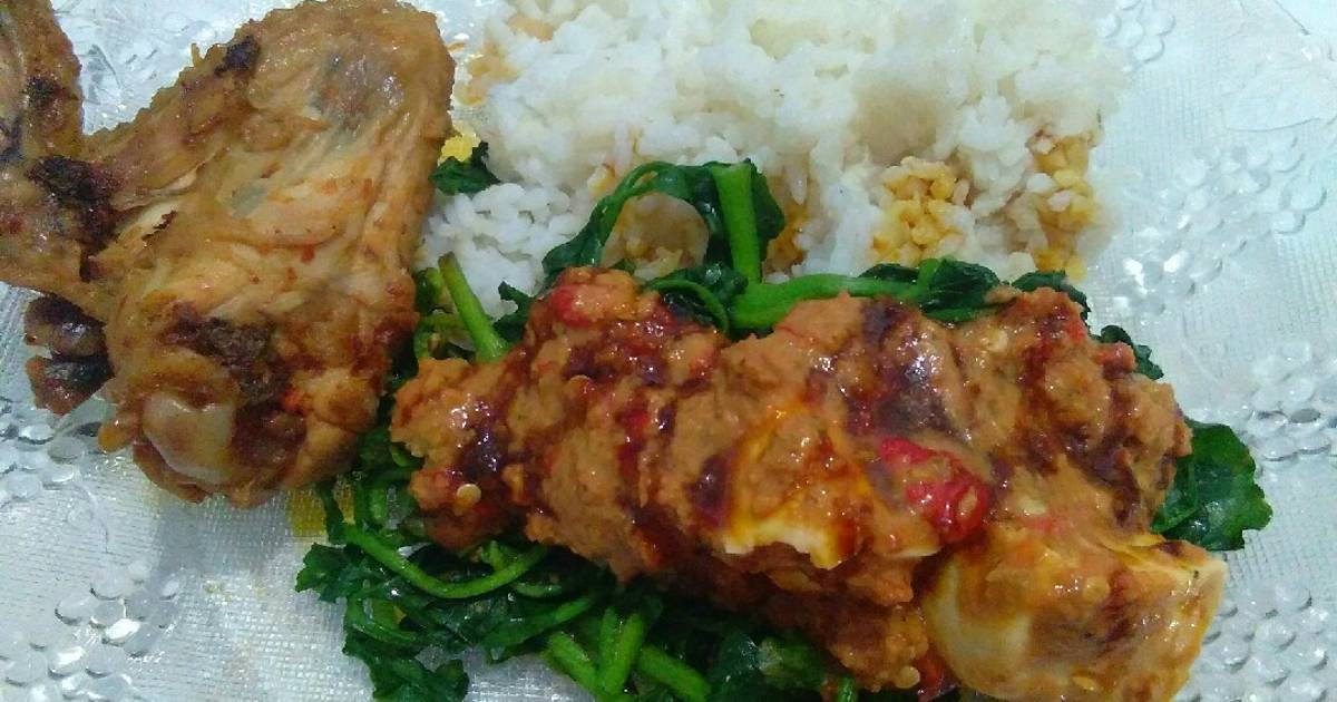 Resep Nasi pecel selada air tahu + ayam ungkep bb rujak oleh Kiki ...