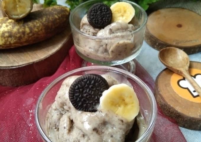 Resep Ice cream pisang oreo oleh Mak Win - Cookpad