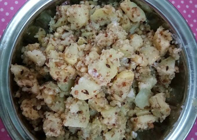Potato 's dry veg Recipe by Mridula Bansal - Cookpad