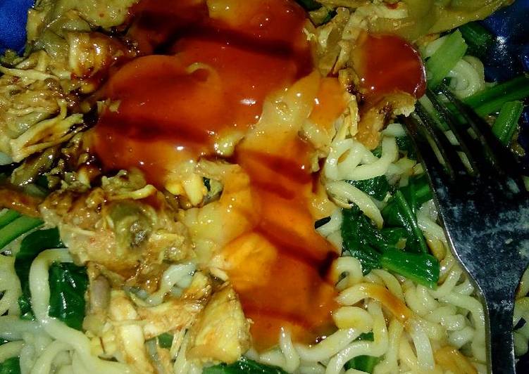 Resep Mie ayam suwir "yamur" aka ayam jamur oleh Rostika NenksoulTea ...