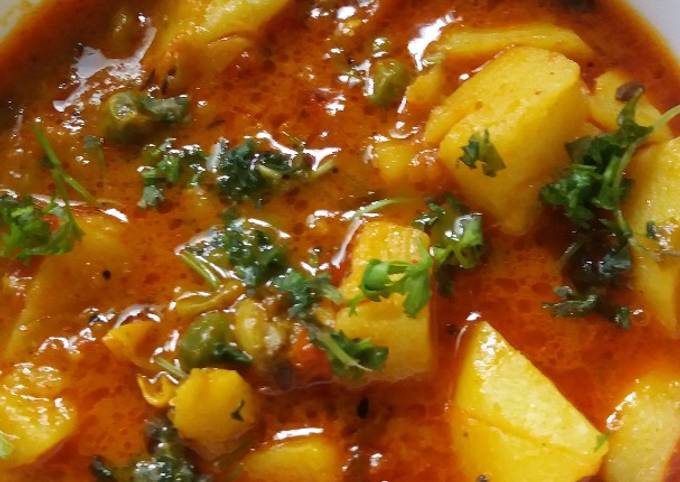 Allo Ki sabji with pressure cooker Recipe by Vanika Agrawal - Cookpad