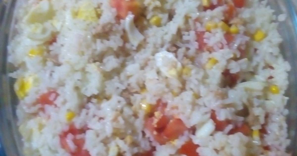 Ensalada de arroz, atún, tomate, choclo y huevo duro Receta de Maria de ...