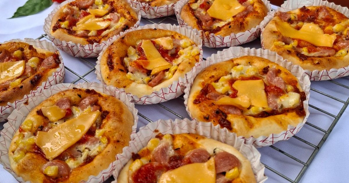 Resep Roti Pizza Mini Empuk oleh 🌷Yulie Yuda Gunawan🌷 - Cookpad