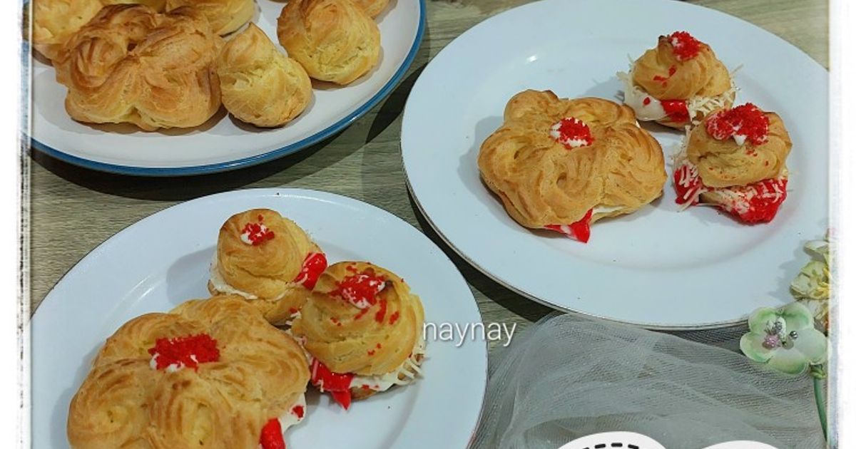 Resep Pastry Choux With Cheese Creme & Red Velvet Crumble oleh NayNay ...