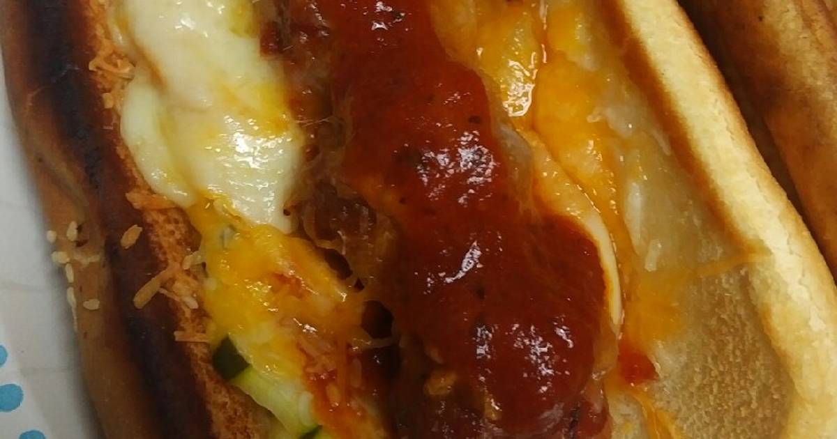 Cheesy Meatball Sub Recipe by skunkmonkey101 - Cookpad