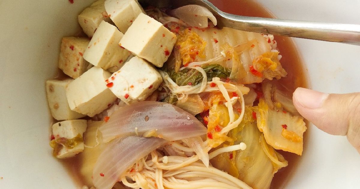 Resep Sup Ayam Kimchi oleh Foodilise - Cookpad