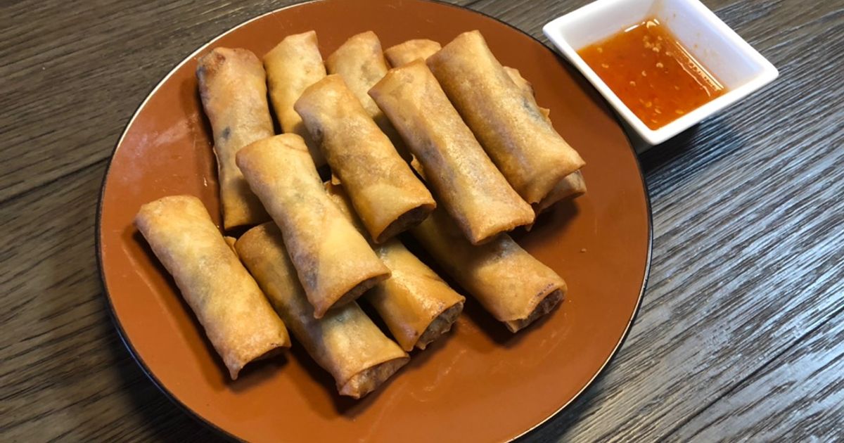 Resep Spring Roll Aka Lumpia Goreng oleh Krissie Bali - Cookpad