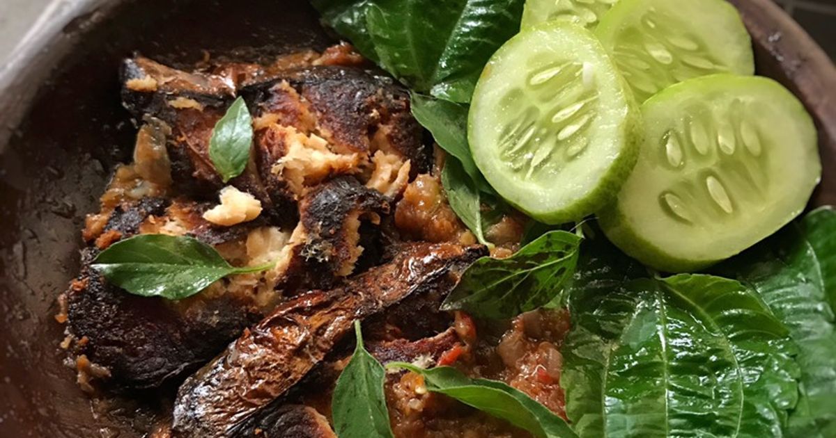 Resep cobek ikan pari asap rumahan enak dan mudah - Cookpad