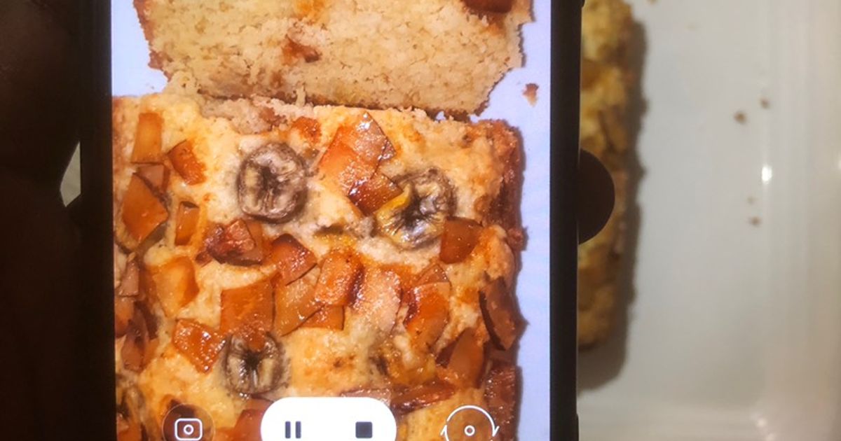 Simple Banana Cake Recipe by Hallychops Gombe - Cookpad