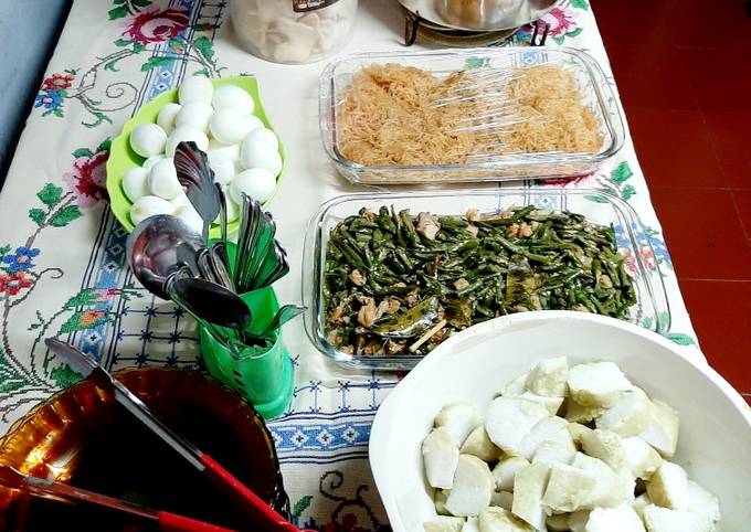 Resep Lontong Sayur Tauco Medan oleh Betty G Y - Cookpad