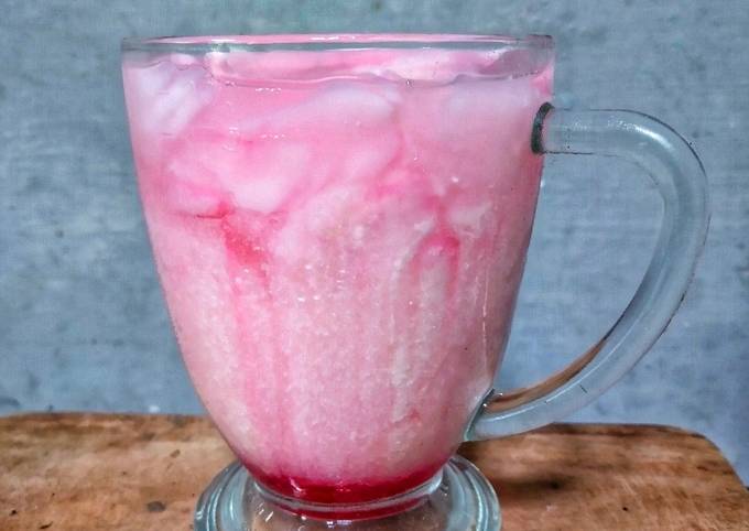 Resep Es Kelapa Susu oleh Yash Larasati - Cookpad