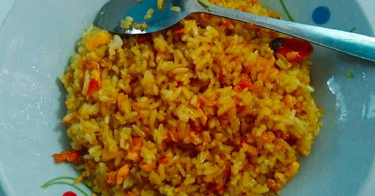 Resep Nasi Goreng Kunyit oleh Lulu Fauziyah - Cookpad
