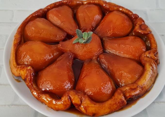 Tarta tatin de peras con masa quebrada Receta de Mari Pancorbo- Cookpad