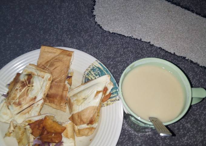 Akara sandwich Recipe by Aisha Isah Bakari - Cookpad