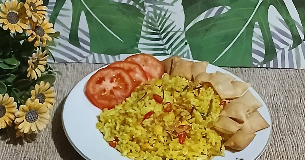 Resep 631. Nasi Goreng Kunyit oleh Istikah 20444011 - Cookpad