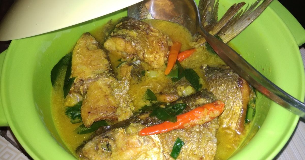 Resep Bandeng Bumbu Kuning Tersimple Dan Enak oleh Nitria damay - Cookpad