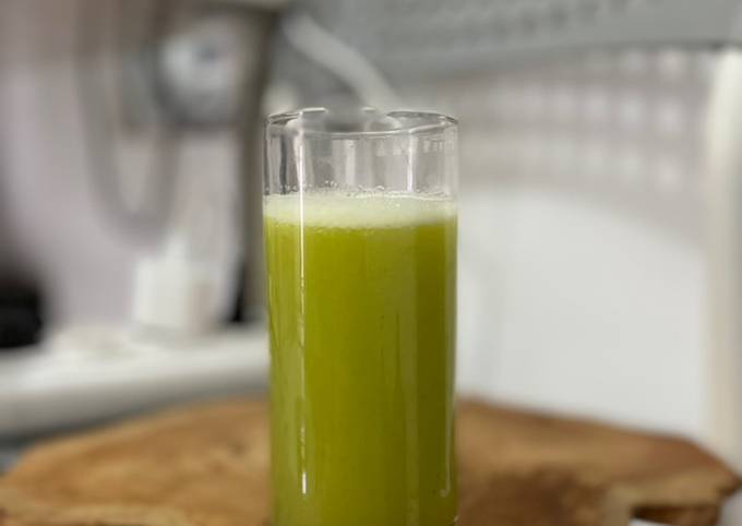 Resep Cold Press Juice! (Apel Malang-Timun-Nanas-Bayam) oleh Nuha Ulyn ...