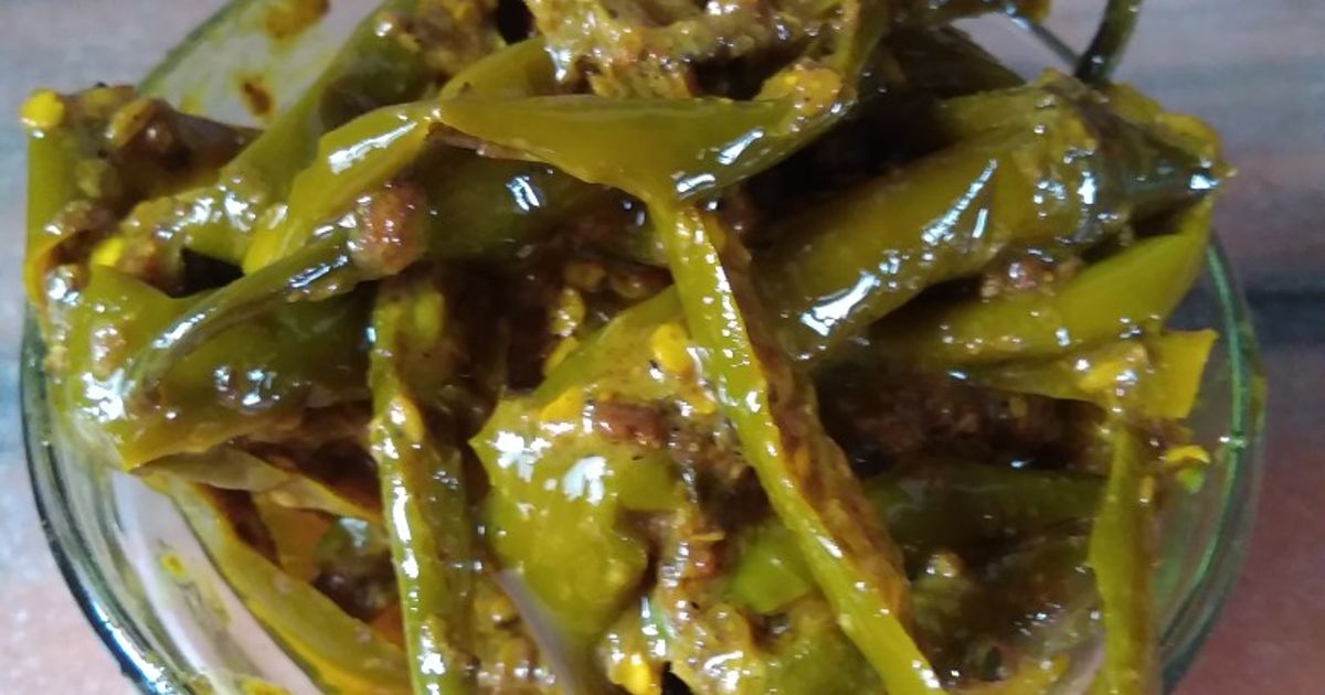 तीखी खट्टी मिर्ची का आचार(Teekhi Khatti Mirchi Ka Achar Recipe In Hindi) रेसिपी बनाने की विधि in ...
