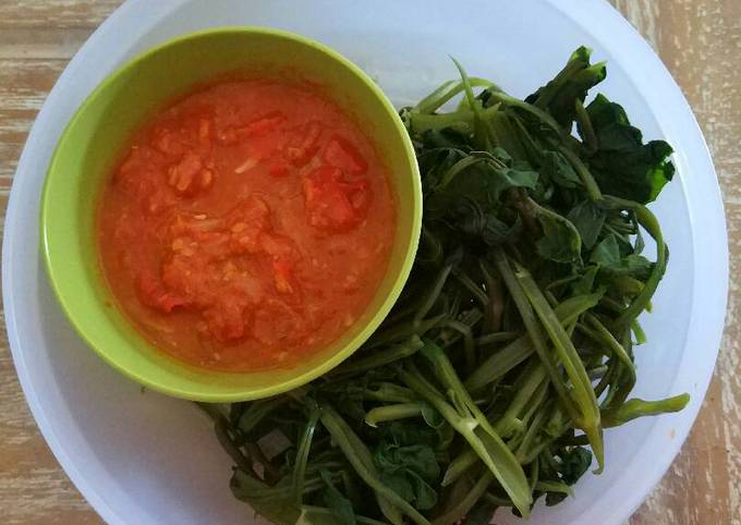 Resep Plecing kangkung oleh Eka Supiyanthi - Cookpad