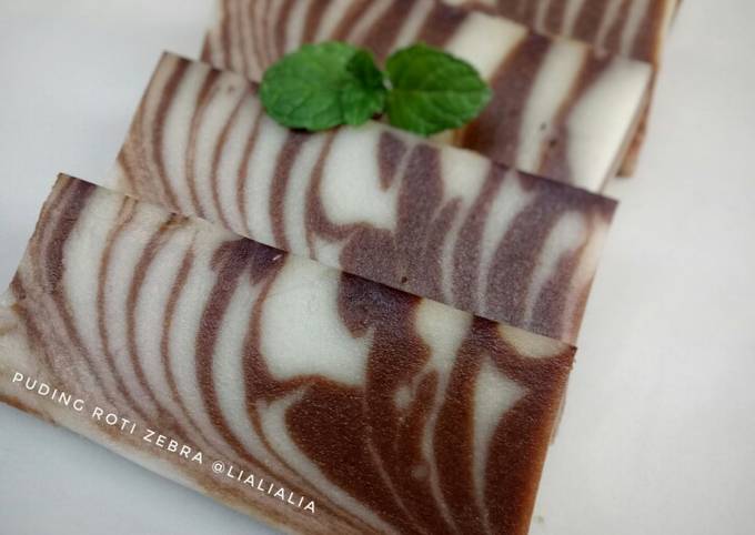 Resep Puding Roti Zebra oleh lialialia - Cookpad