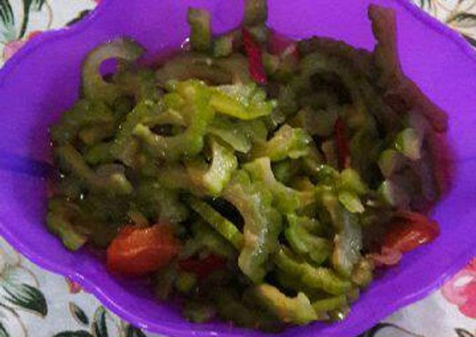 Resep Oseng paria(pare) simpel oleh Edah jubaedah - Cookpad