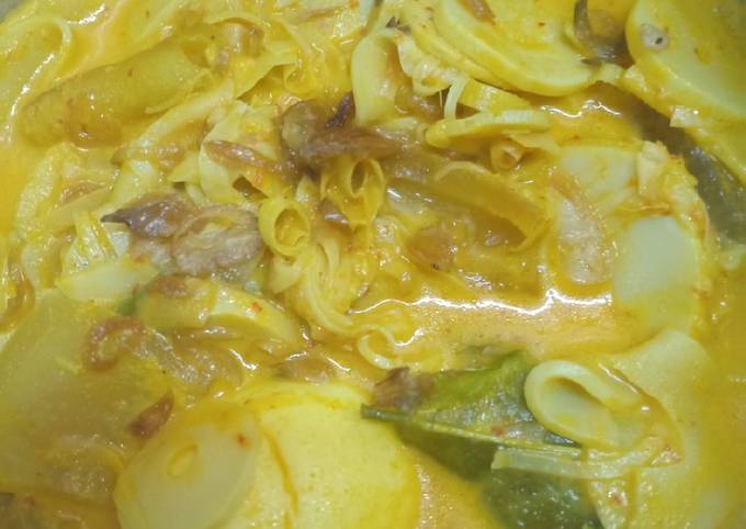 Resep Gulai rebung kikil + telor oleh Ceu Anie - Cookpad