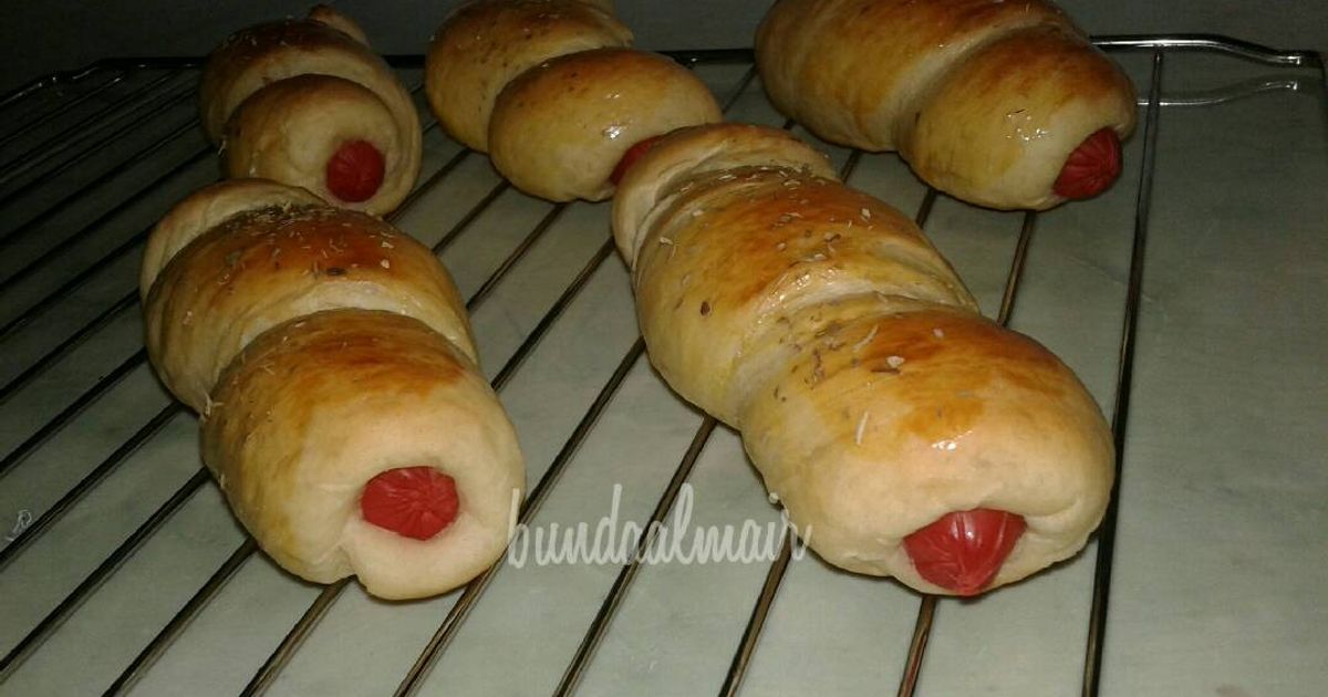Resep Roti Sosis Sapi Lezatos oleh mindy aulia - Cookpad