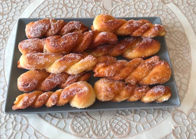 Beignet façon torsade de Soum1651 - Cookpad