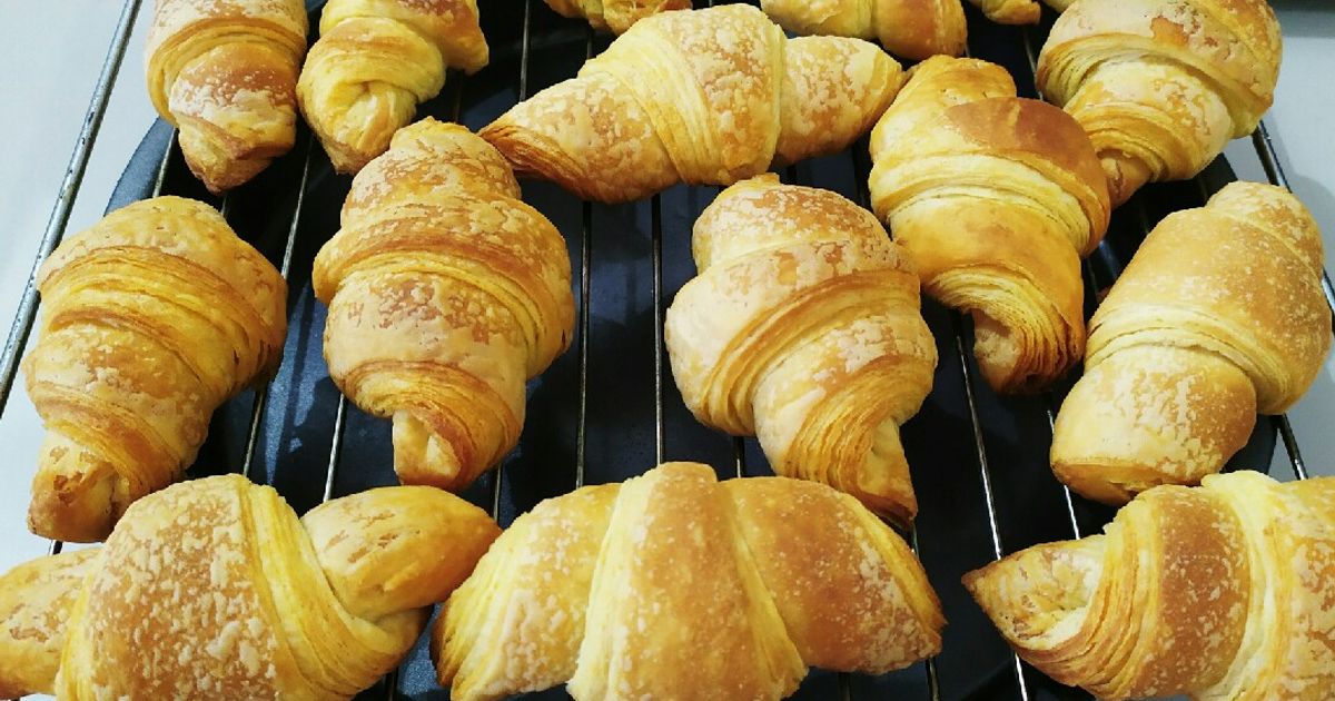 Resep French Butter Croissant oleh Joceline - Cookpad