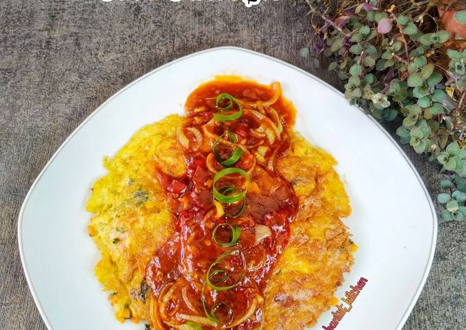 Resep Telur Dadar Simple Saos Barbeque oleh Buntat Kitchen - Cookpad