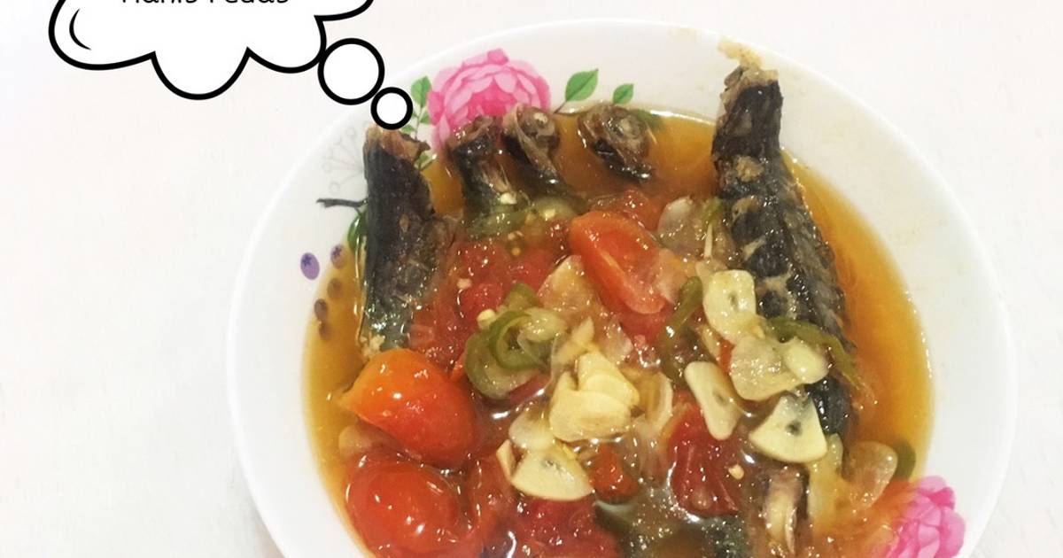 Resep Ikan Pindang Kuah Asam Manis Pedas oleh Annisa - Cookpad