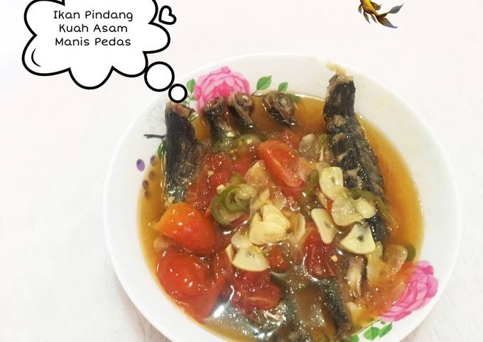 Resep Ikan Pindang Kuah Asam Manis Pedas oleh Annisa - Cookpad