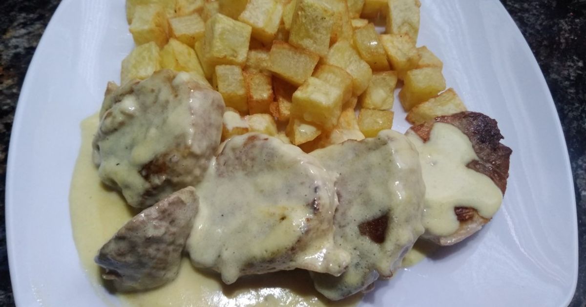 Peceto De Cerdo Con Crema De Mostaza Y Papas Receta de Ana