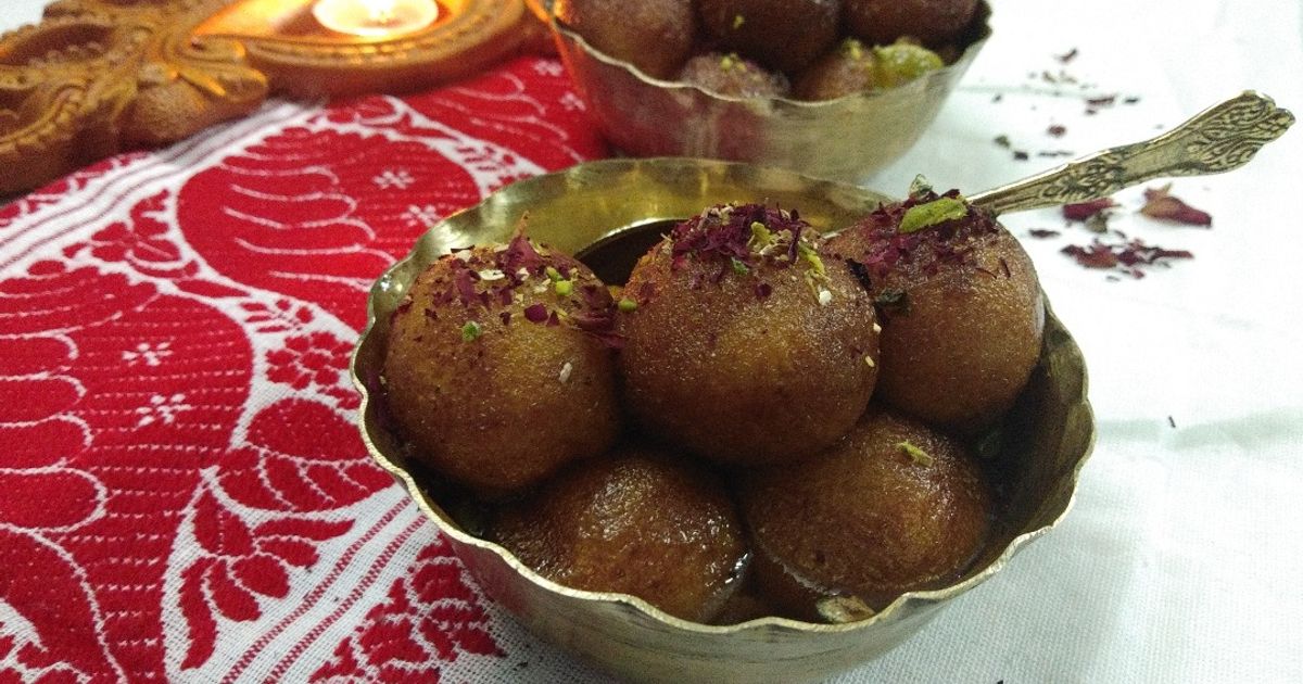 Semolina Gulab Jamun Recipe by Anupama Paul - Cookpad