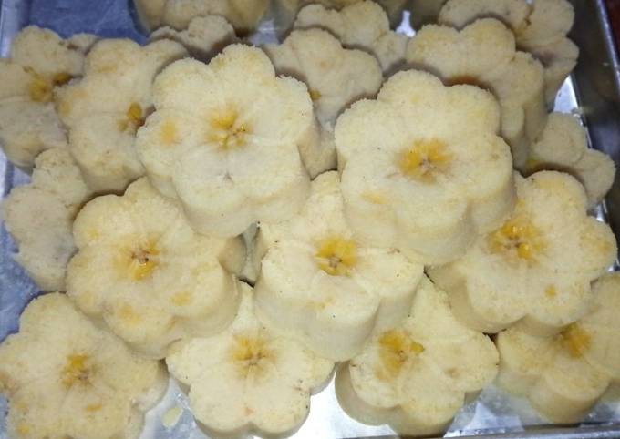 Resep Apem Pisang Uli oleh Mbak Ning Calm - Cookpad